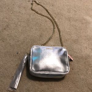 Victoria's Secret | Bags | Victoria Secret Cross Body Chain Purse ...